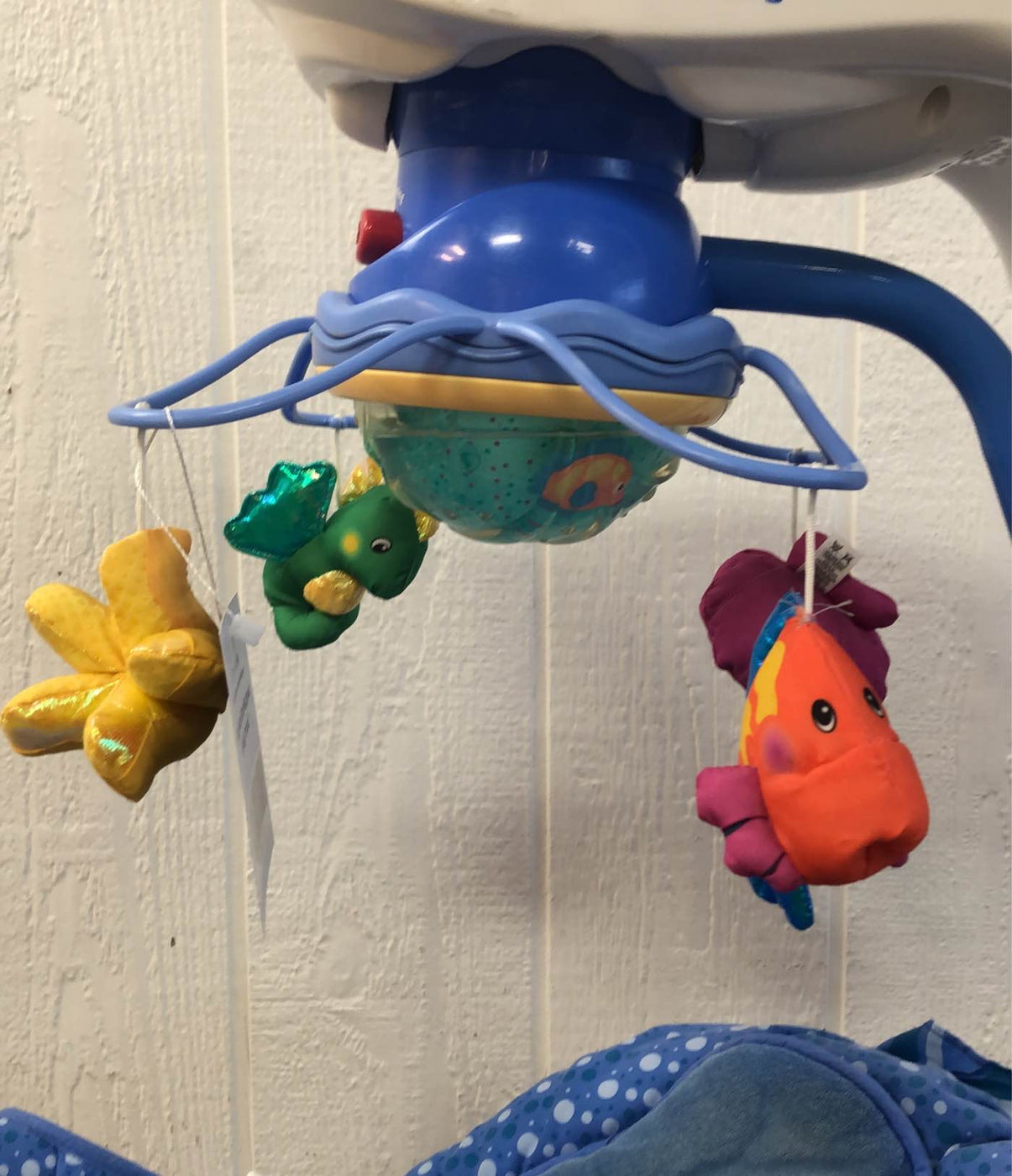 Fisher Price Ocean Wonders Aquarium Cradle Swing — GoodBuy Gear