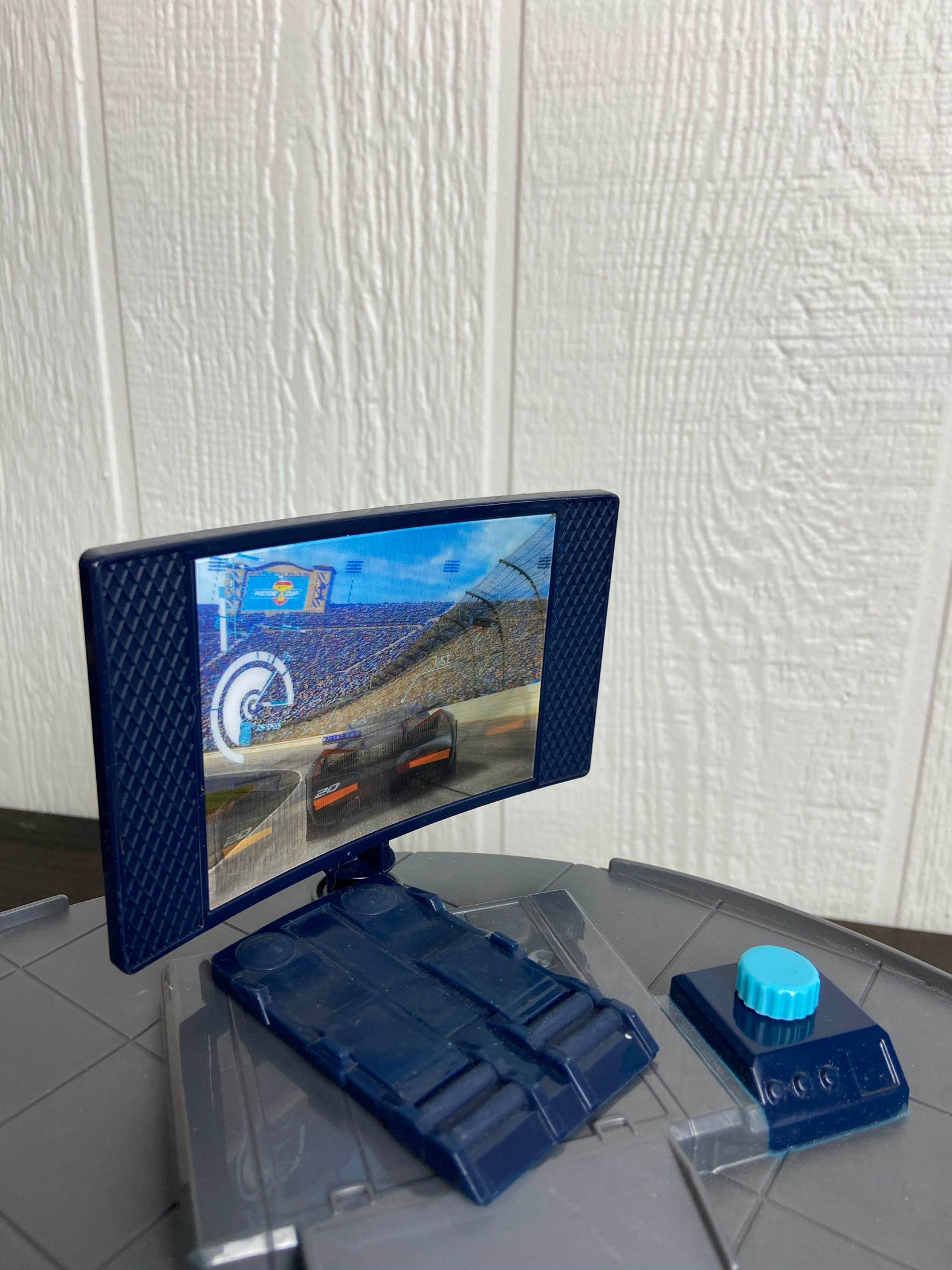 Disney Pixar Cars 3 Rust-eze Racing Center — GoodBuy Gear