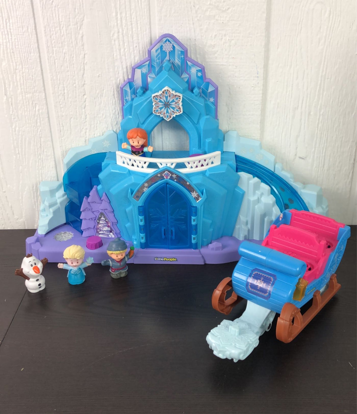 Fisher Price Little People Disney Frozen Elsa Palace Playset And Sled ...