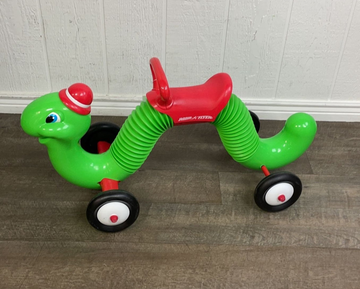 Radio Flyer Inchworm Ride On, Green — GoodBuy Gear