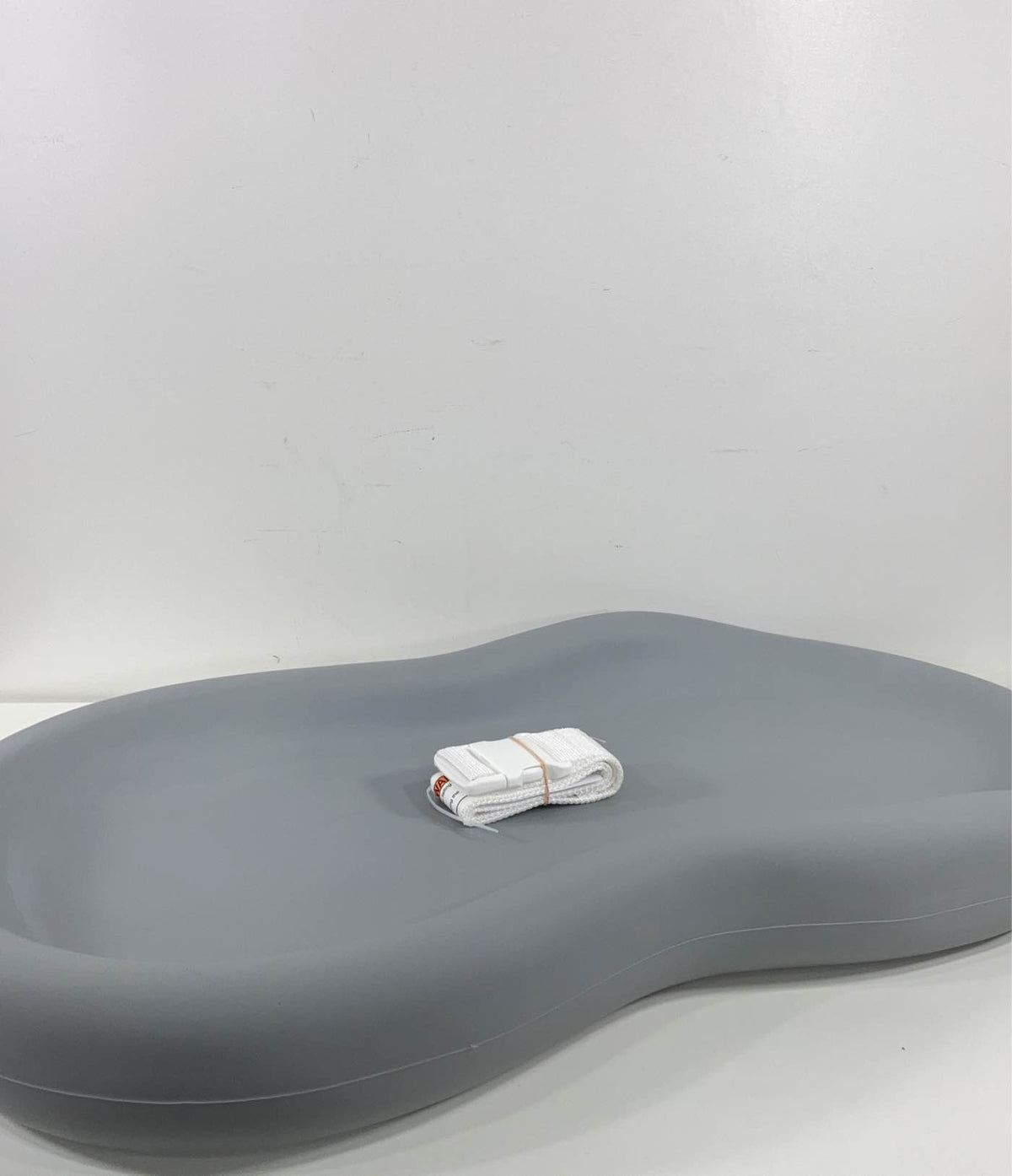Keekaroo Peanut Changing Pad, Grey — GoodBuy Gear