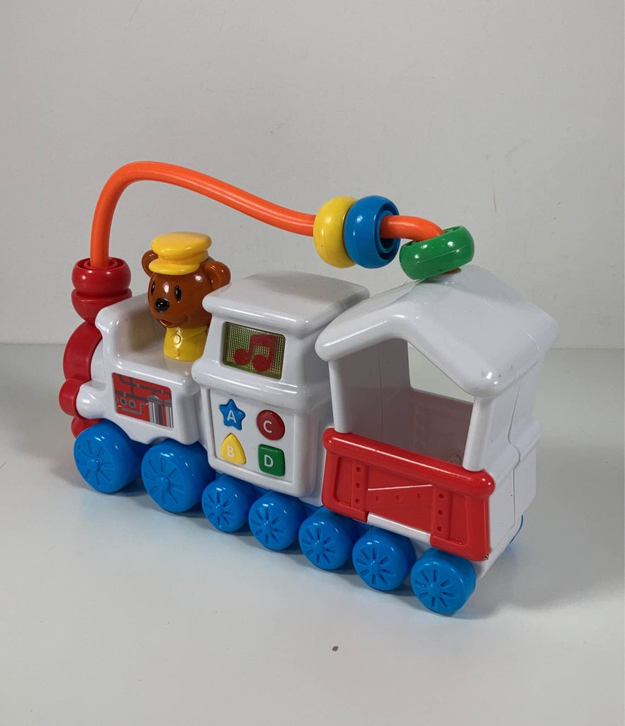 Navystar Carry Along Train