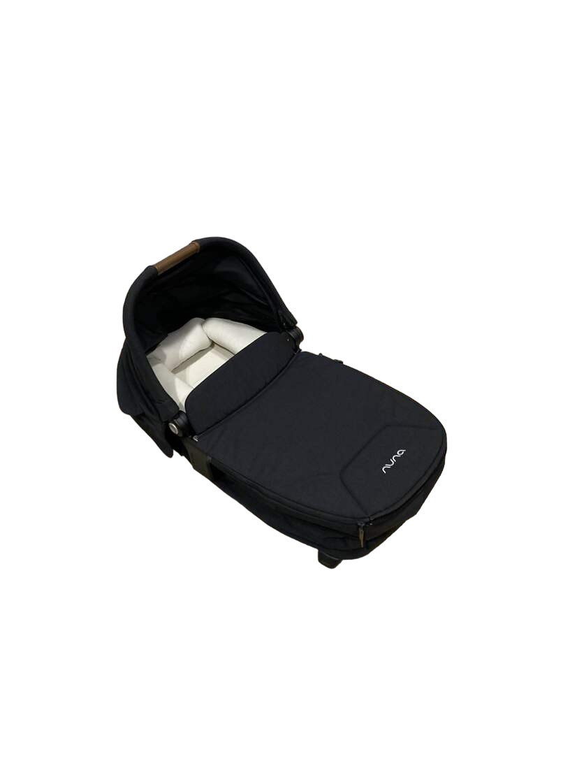 Nuna Triv Bassinet — GoodBuy Gear