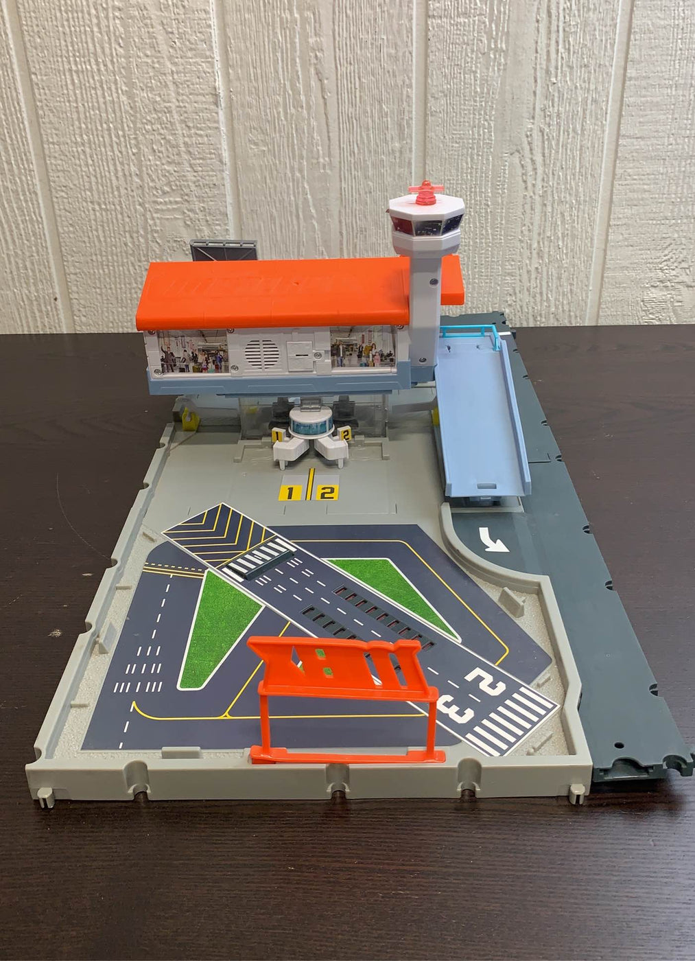 Matchbox Action Drivers Airport Adventure — GoodBuy Gear