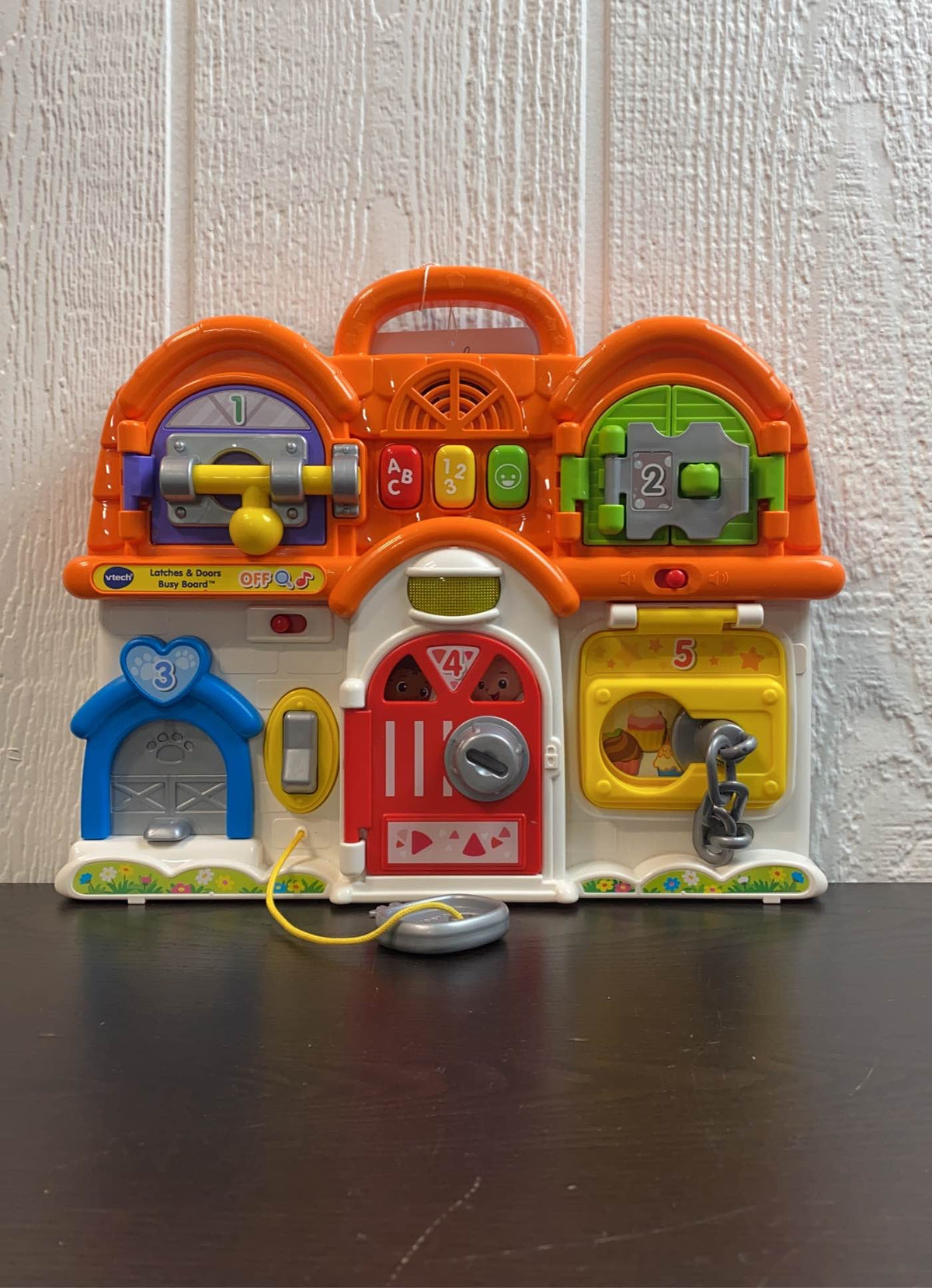 VTech Latches & Doors Busy Board — GoodBuy Gear