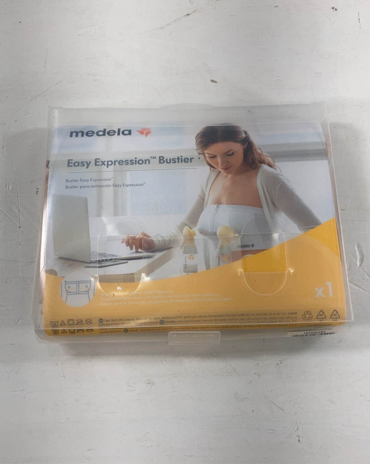 Medela Easy Expression Hands Free Pumping Bra Bustier, Small, Nude ...