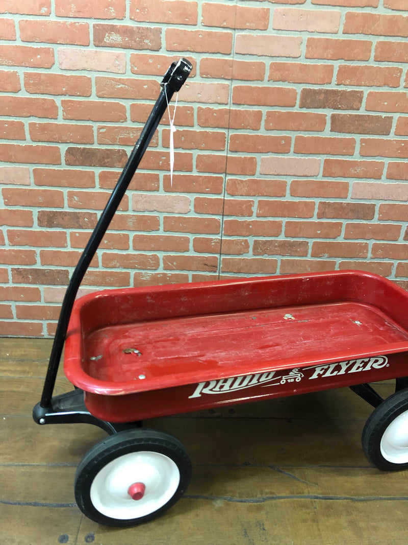 Radio Flyer Classic Red Wagon