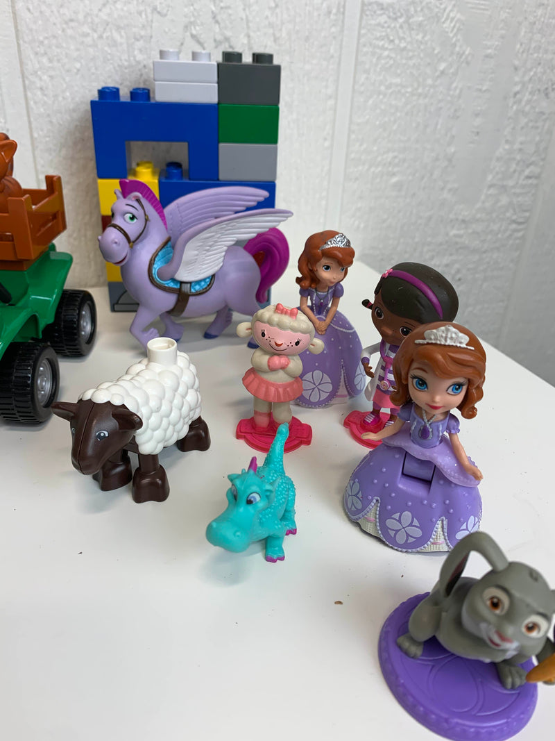 BUNDLE Pretend Play Toys