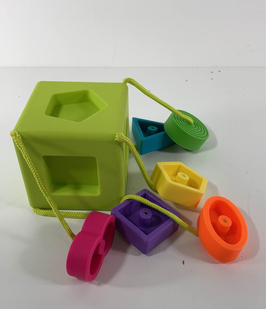 Fat Brain Toys Oombee Cube