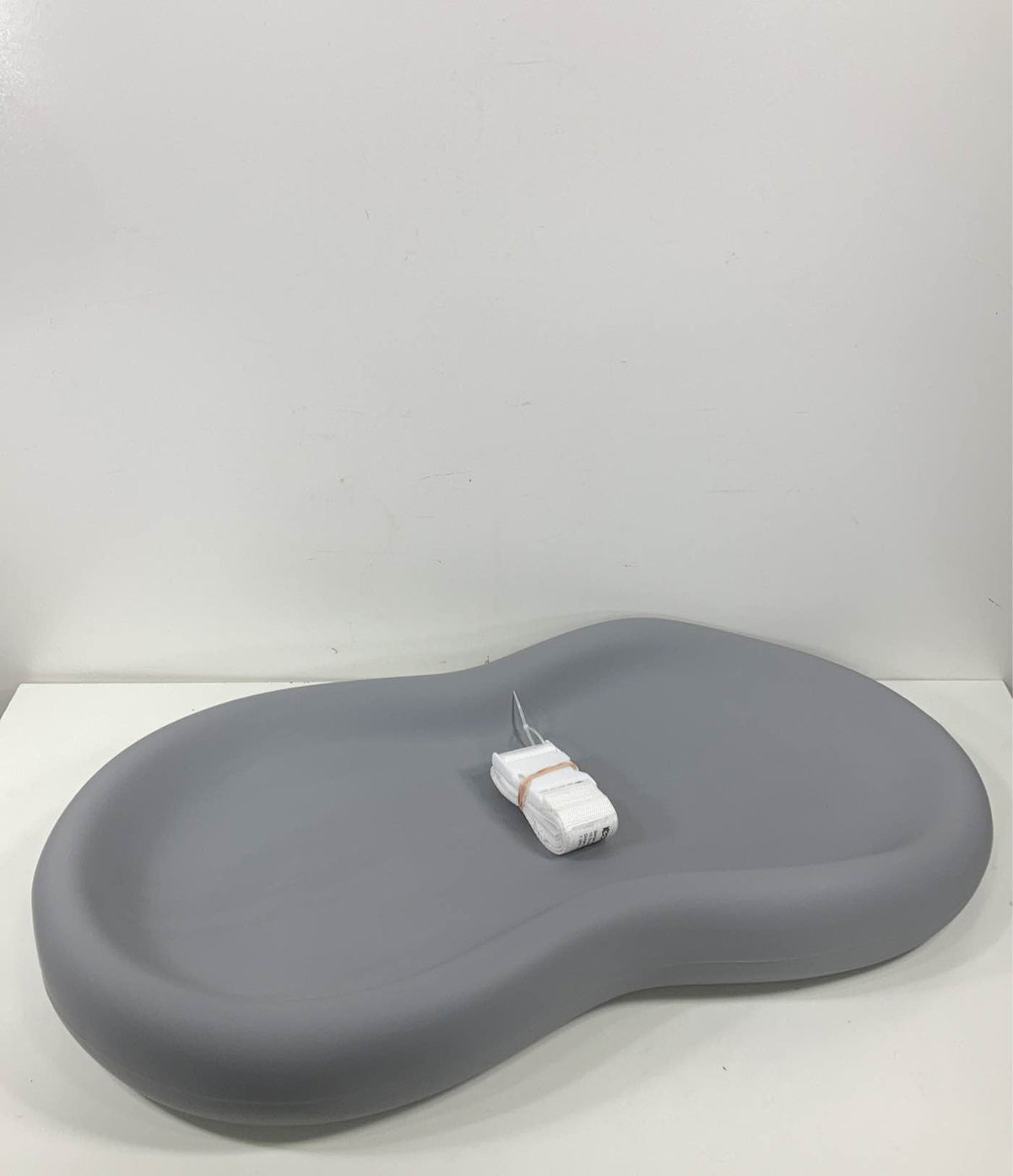 Keekaroo Peanut Changing Pad, Grey — GoodBuy Gear