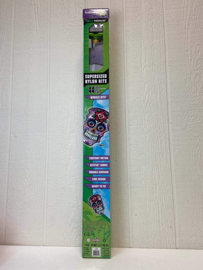 Brainstorm Supersized X-Kites Nylon Wiggle Kite, Skull