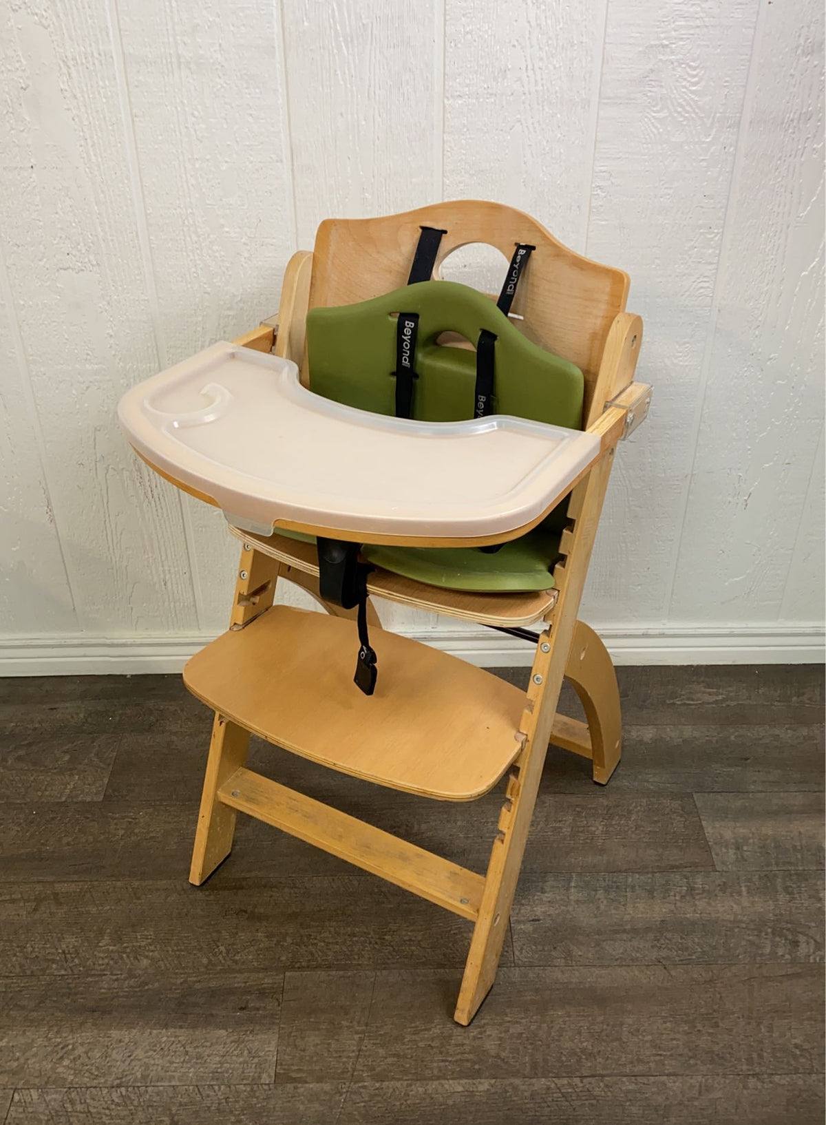 Abiie Beyond Junior Y Wooden High Chair, Natural/Green — GoodBuy Gear