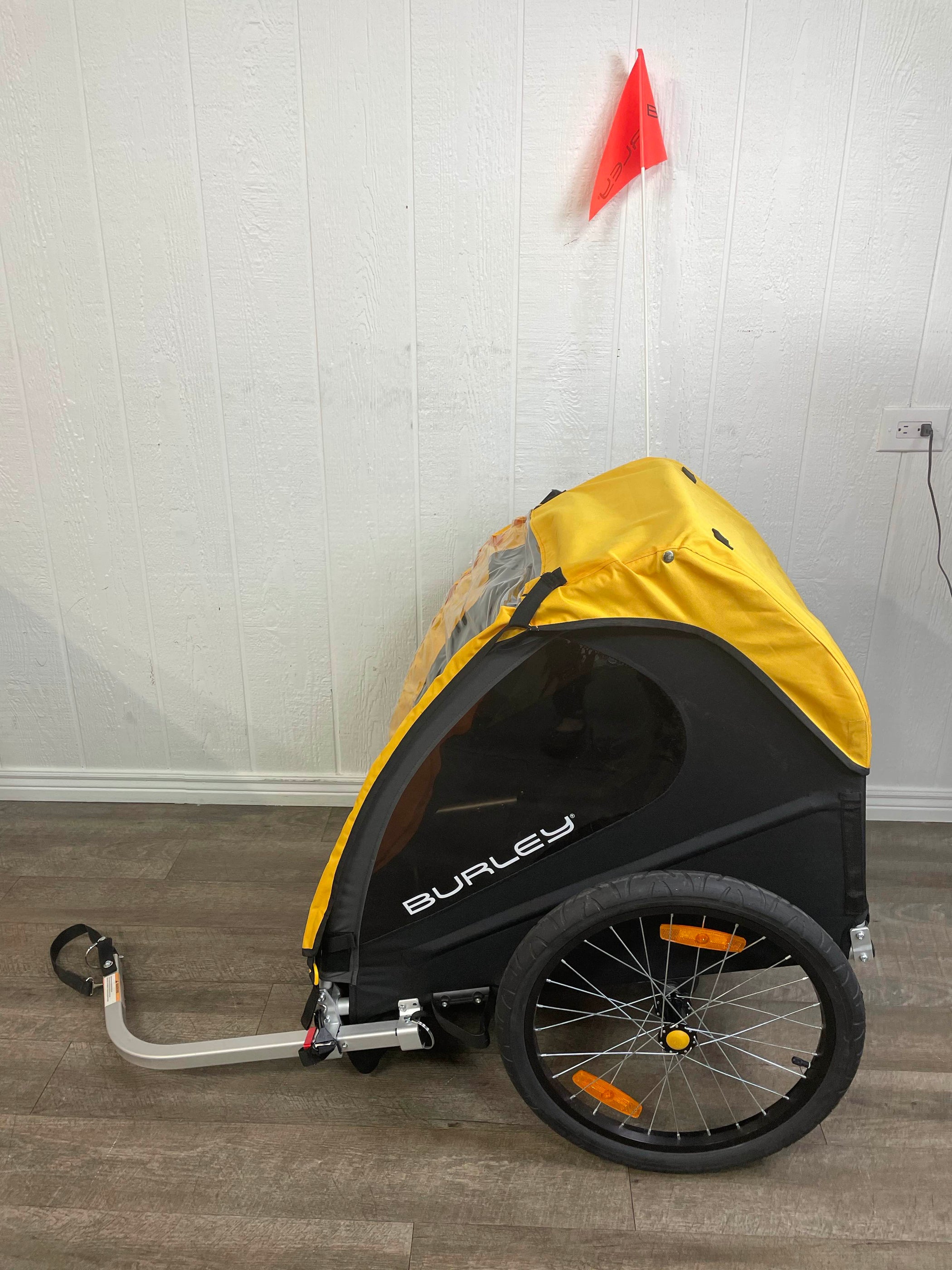 Burley Bee Bike Trailer, Double Seat, 2020 — GoodBuy Gear