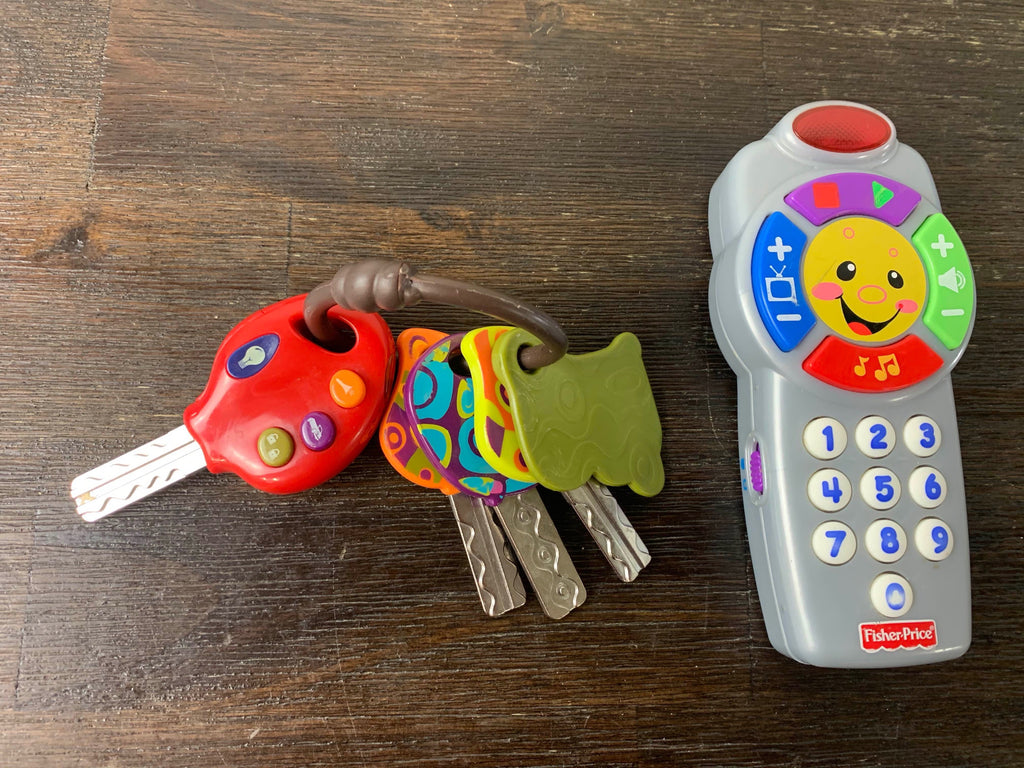 BUNDLE Infant & Toddler Toys, Keys and Remote Control