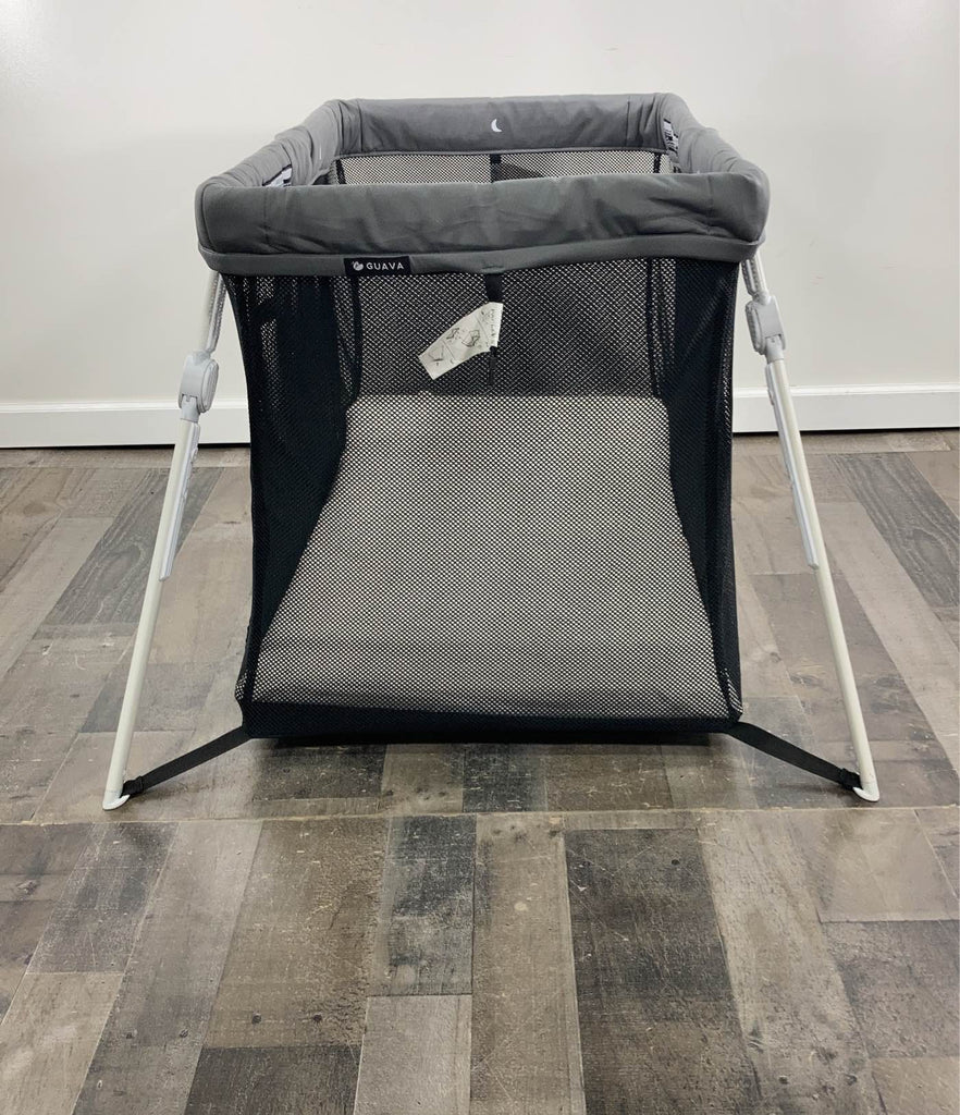 Guava Family Lotus Travel Crib