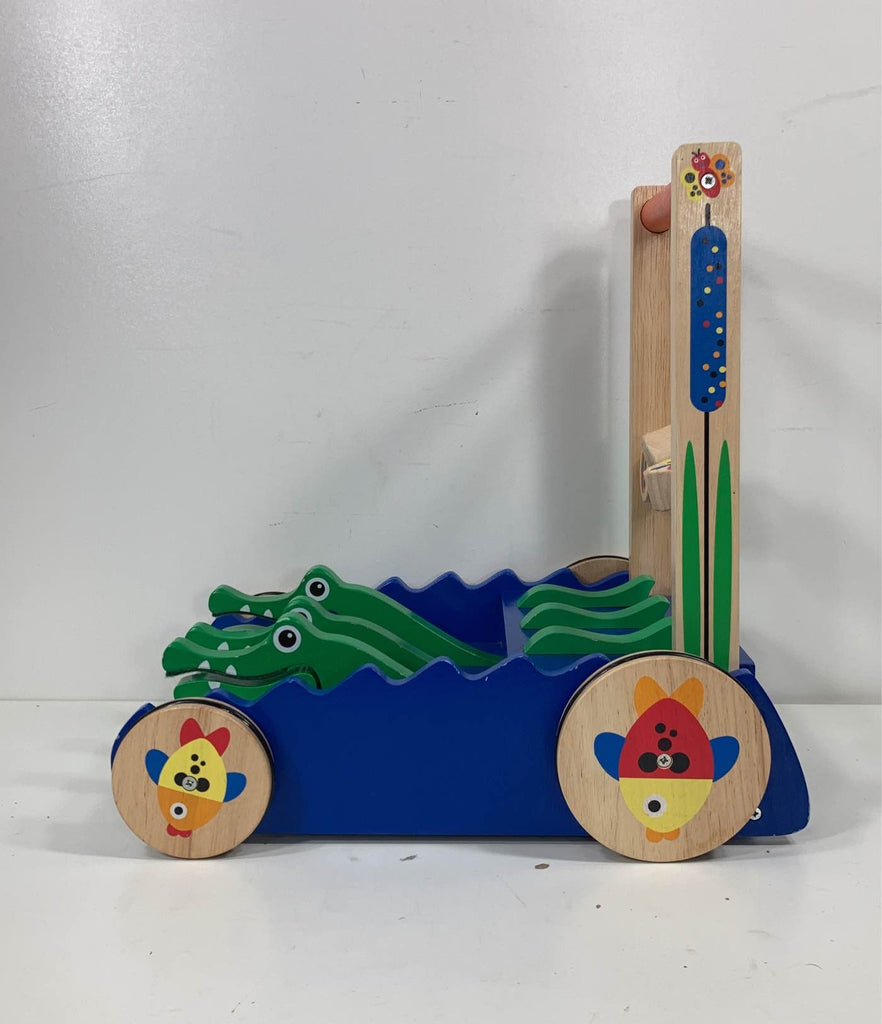 Melissa & Doug Chomp and Clack Alligator Push Toy