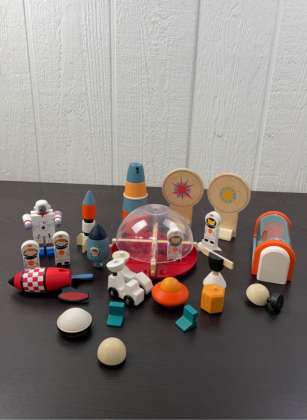 Tender Leaf Toys Life On Mars Set — GoodBuy Gear