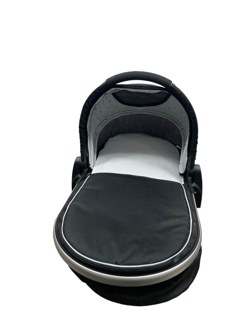 Mockingbird Bassinet, Black