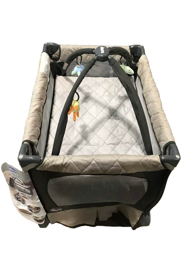 Chicco Lullaby SE Portable Playard