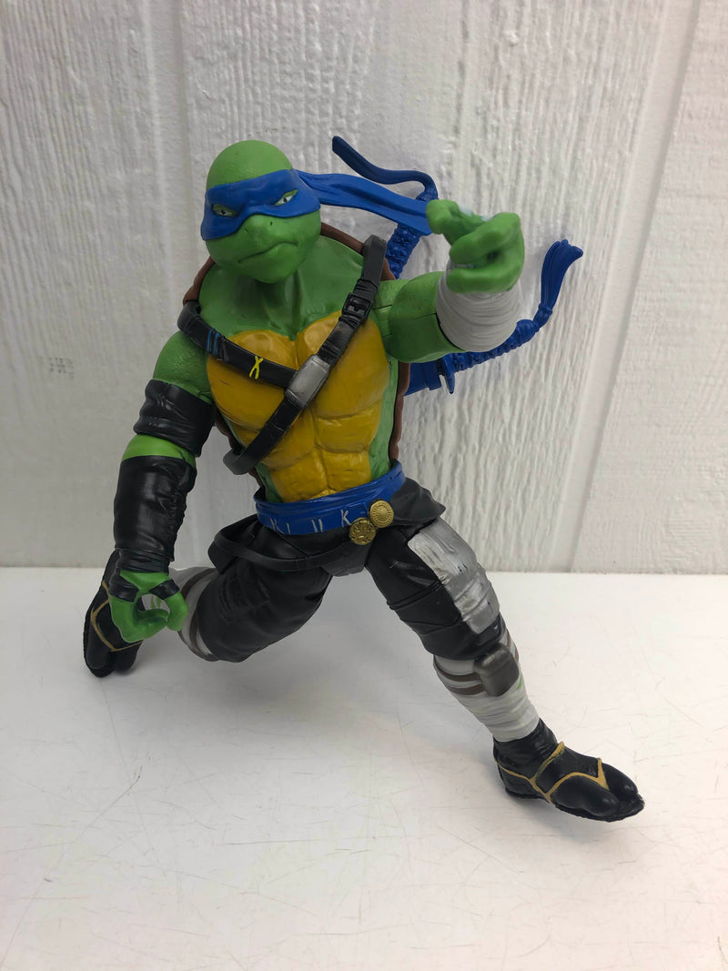 Teenage Mutant Ninja Turtles Action Figure, Leonardo