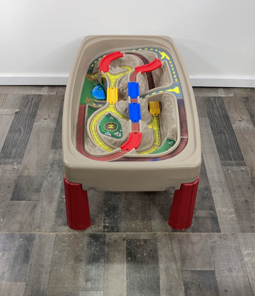 Step2 Deluxe Canyon Road Train & Track Table With Lid