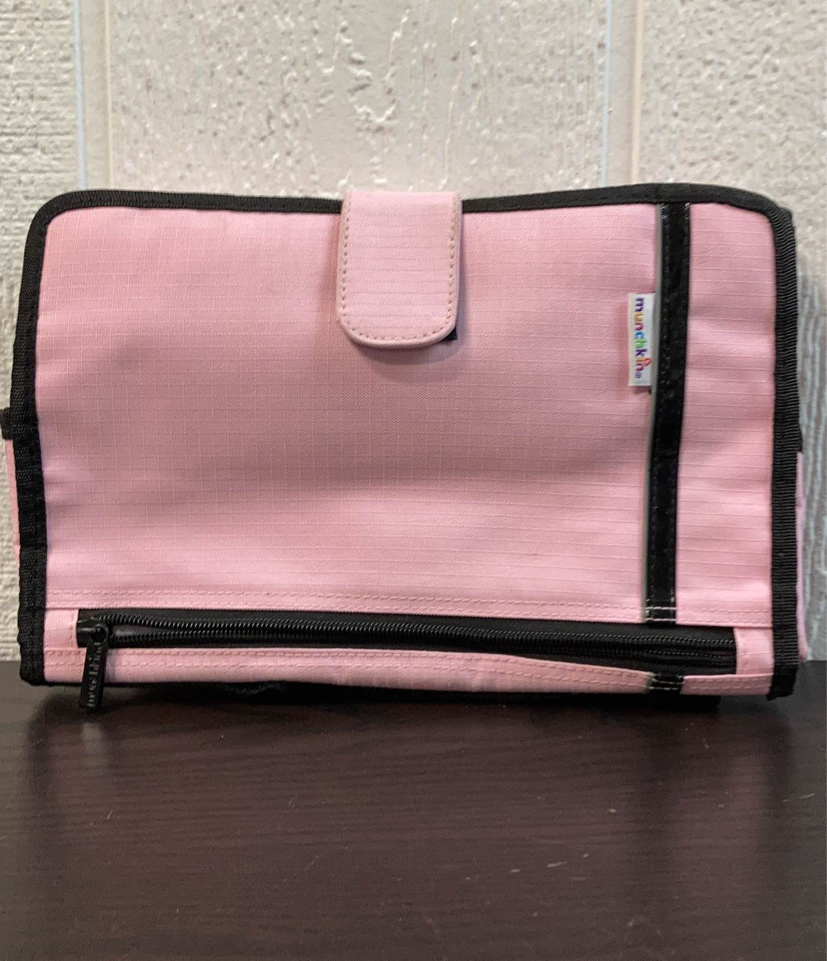 Munchkin Portable Diaper Changing Kit, Pink — GoodBuy Gear