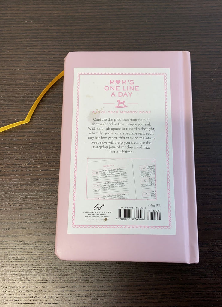 Chronicle Books Mom’s One Line A Day