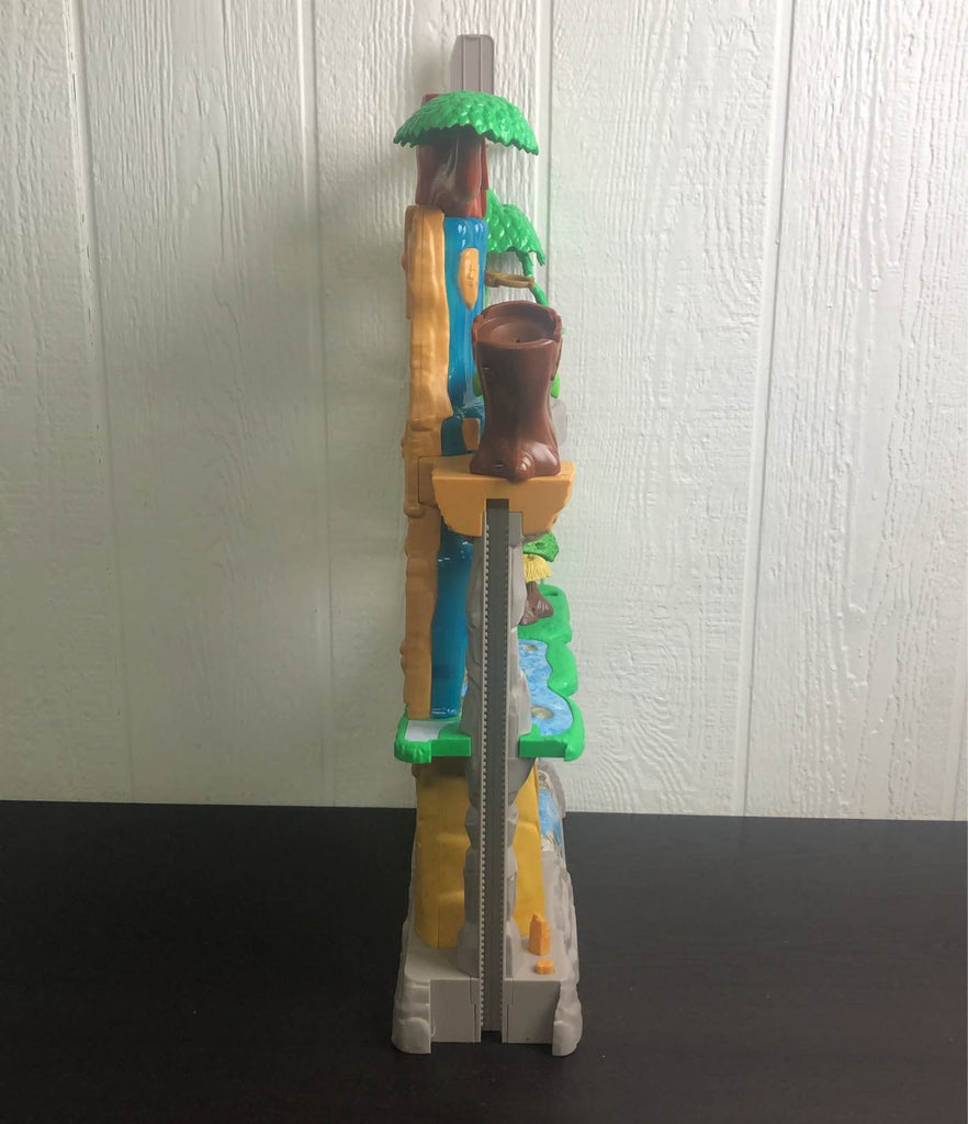 The Lion Guard Training Lair Playset