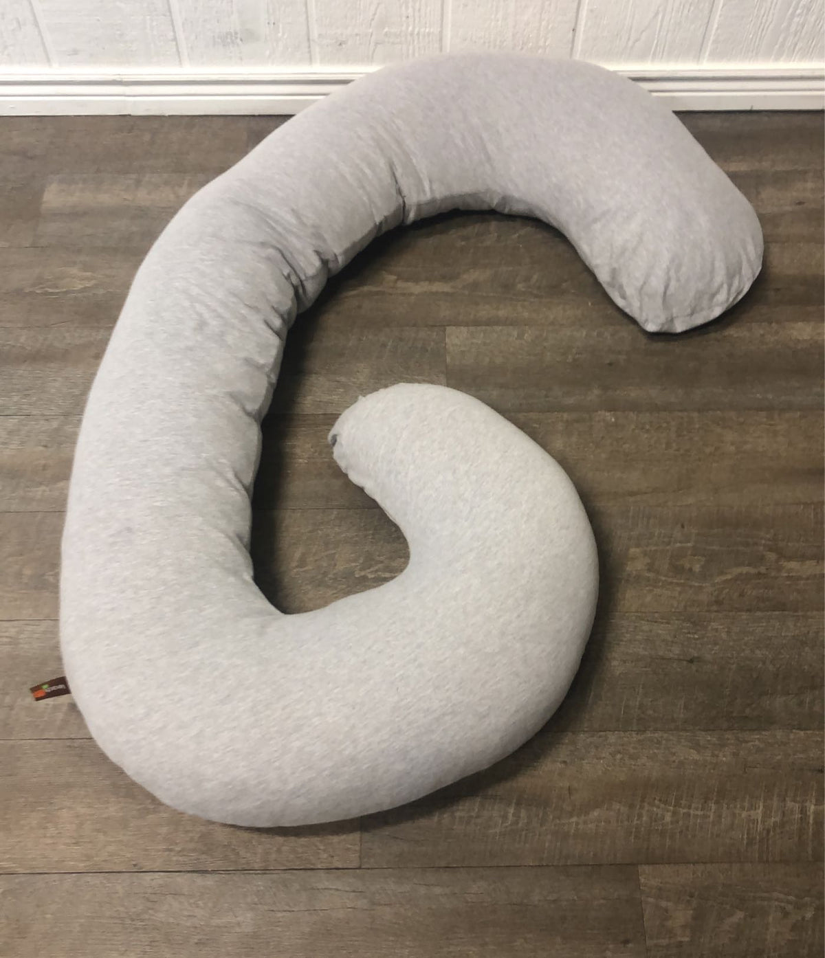 Leachco Snoogle Total Body Pillow — GoodBuy Gear
