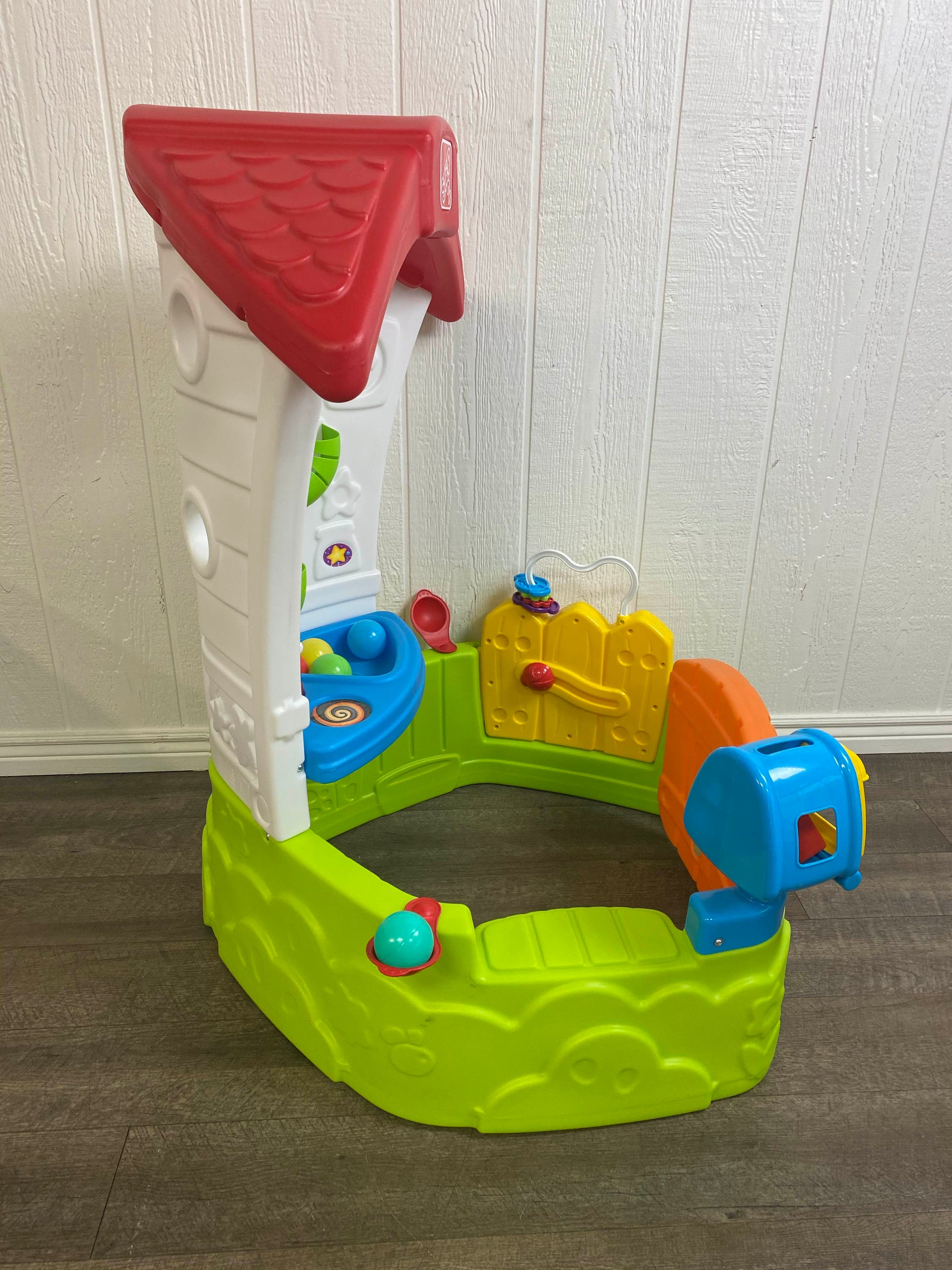 Step2 Toddler Corner House — GoodBuy Gear