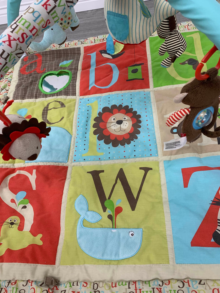 Skip Hop Activity Gym/ Playmat, Alphabet Zoo