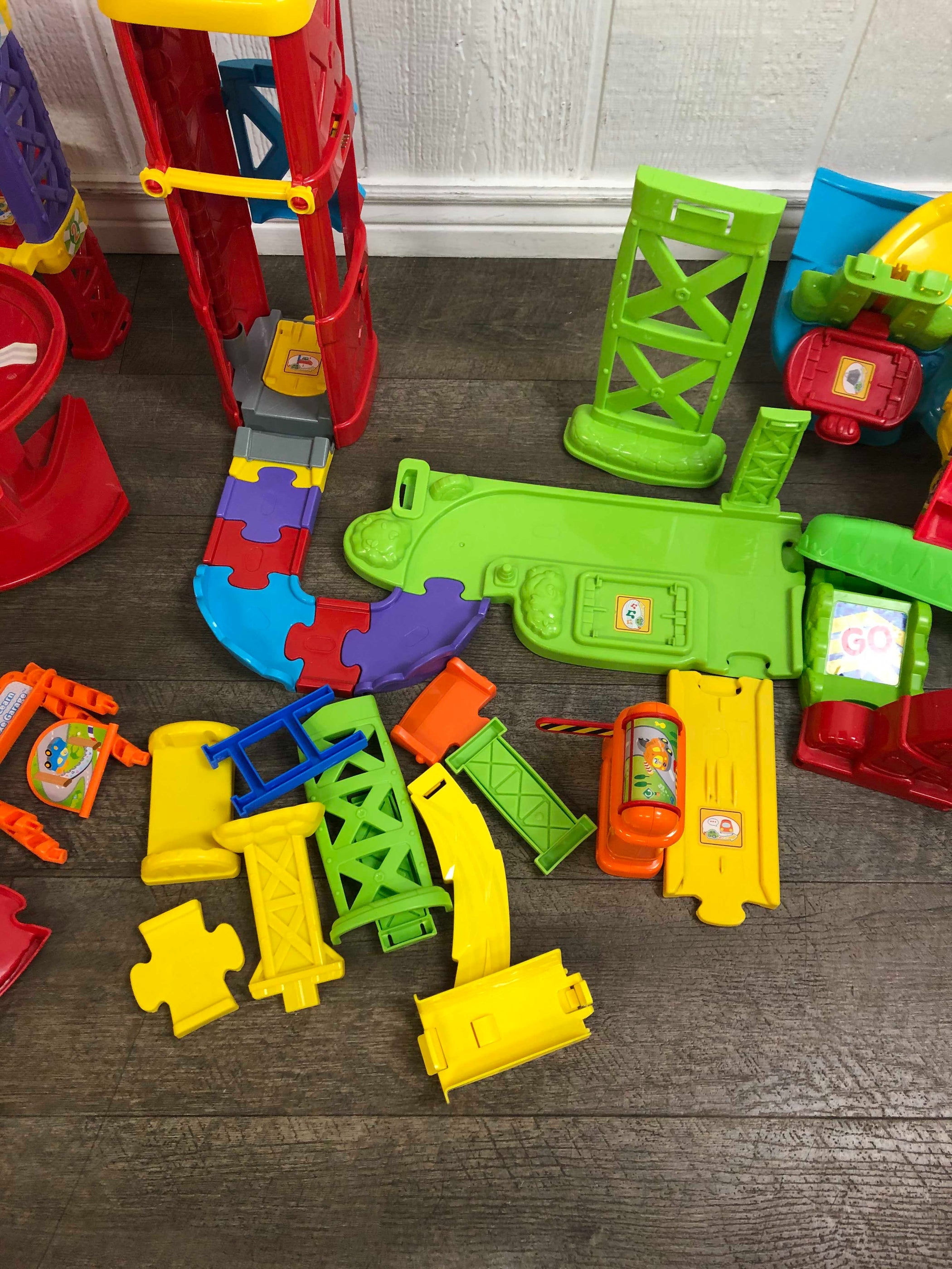 VTech Park & Learn Deluxe Garage — GoodBuy Gear