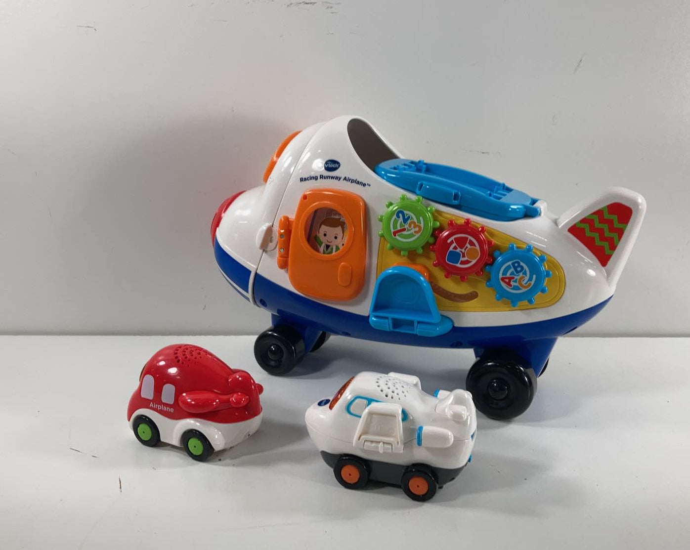VTech Go! Go! Smart Wheels Racing Runway Airplane — GoodBuy Gear