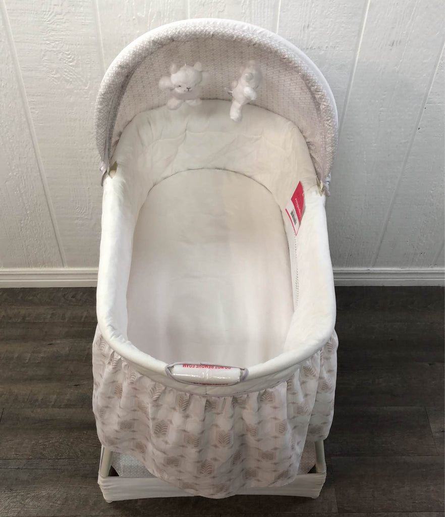 Simmons Kids Silent Auto Gliding Elite Bassinet