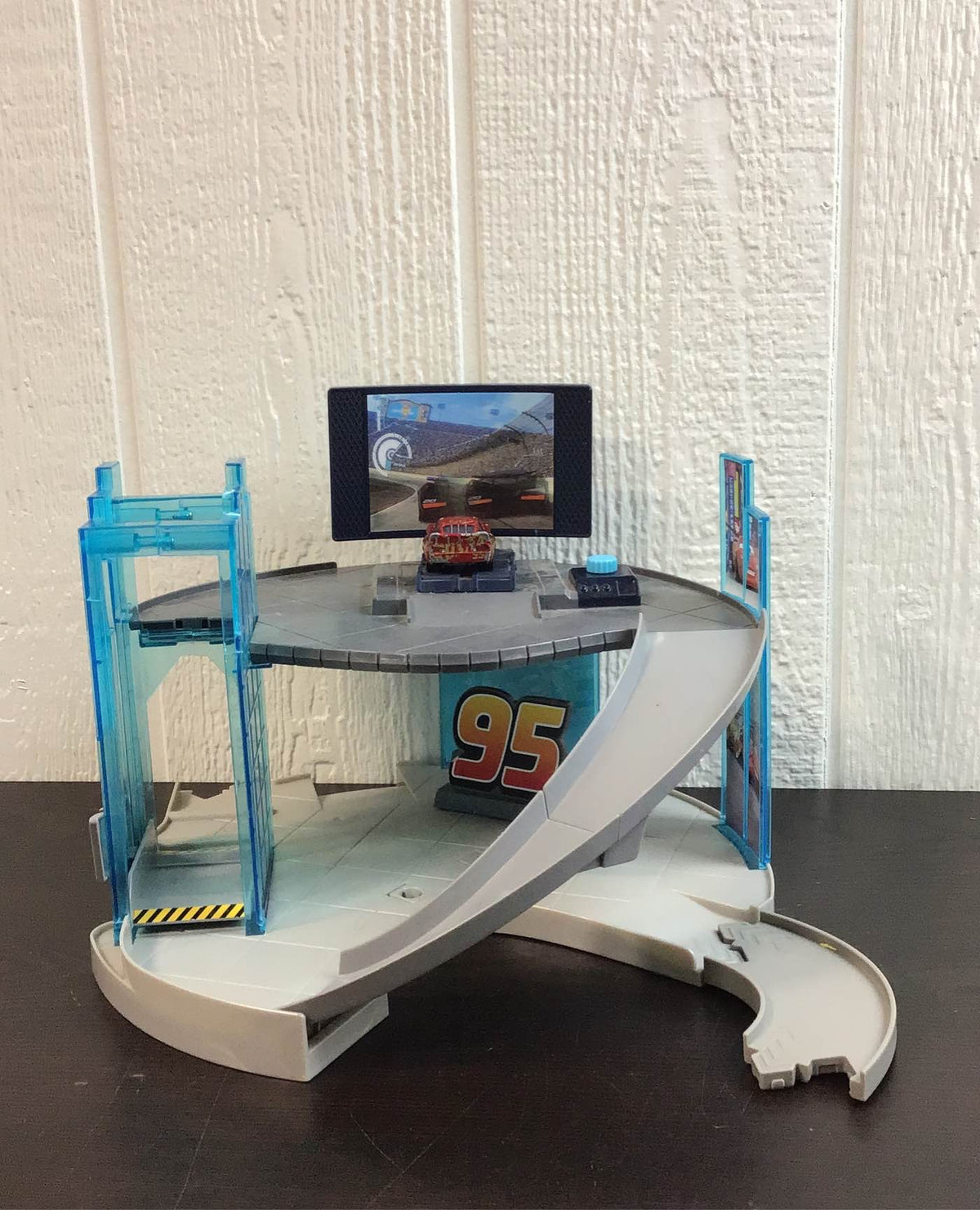 Disney Pixar Cars 3 Rust-Eze Racing Center — GoodBuy Gear