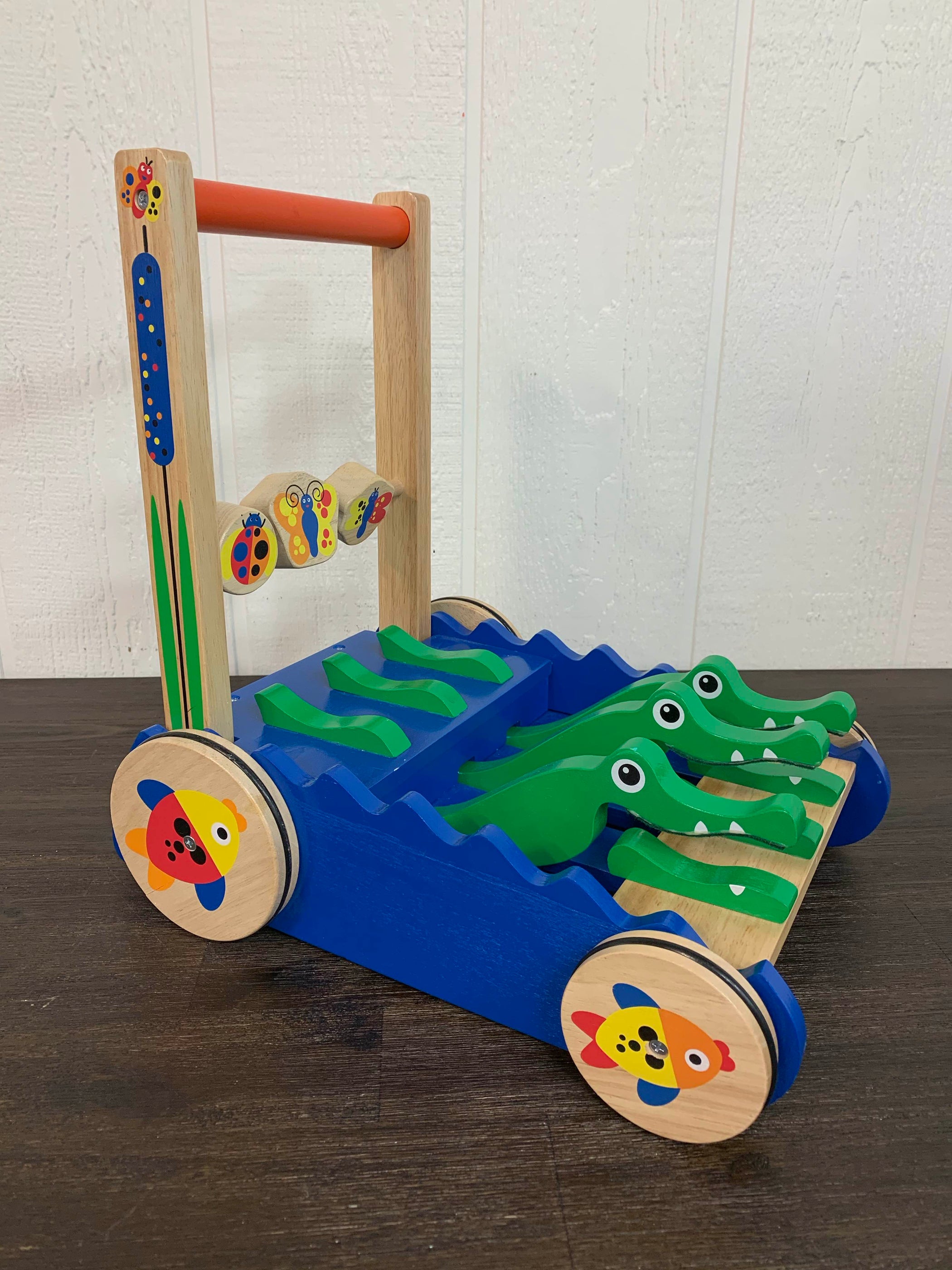 Melissa & Doug Deluxe Chomp and Clack Alligator Wooden Push Toy And Ac ...