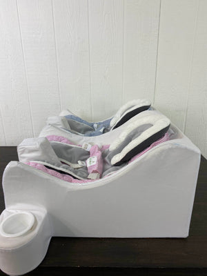 Table For Two Twin Feeding System