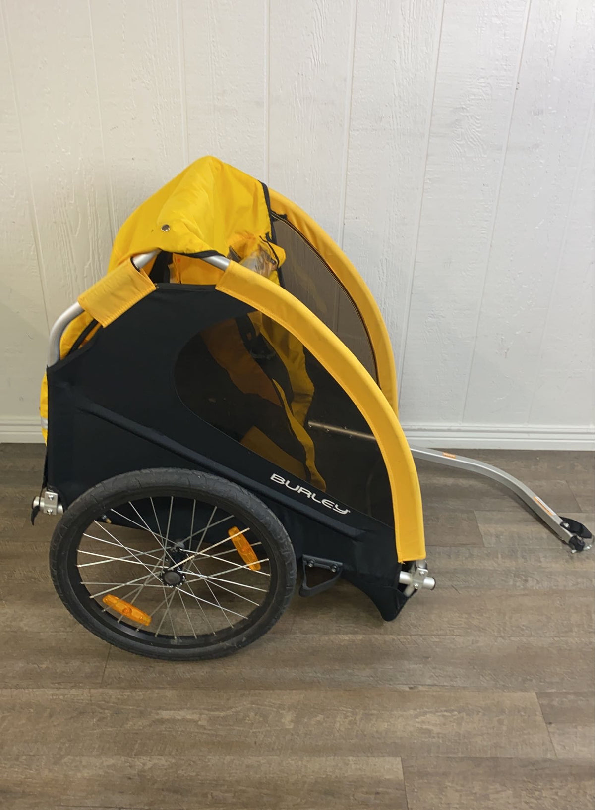 Burley Bee Bike Trailer, Double Seat, 2013 — GoodBuy Gear