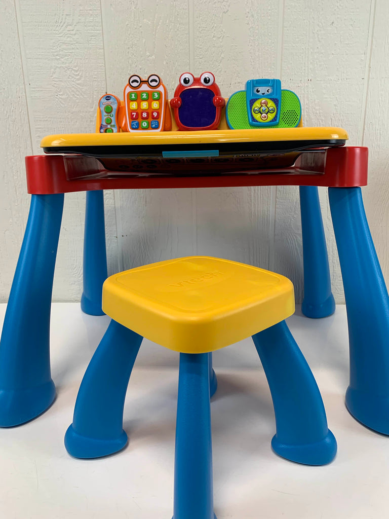 VTech Touch And Learn Activity Desk Deluxe Version