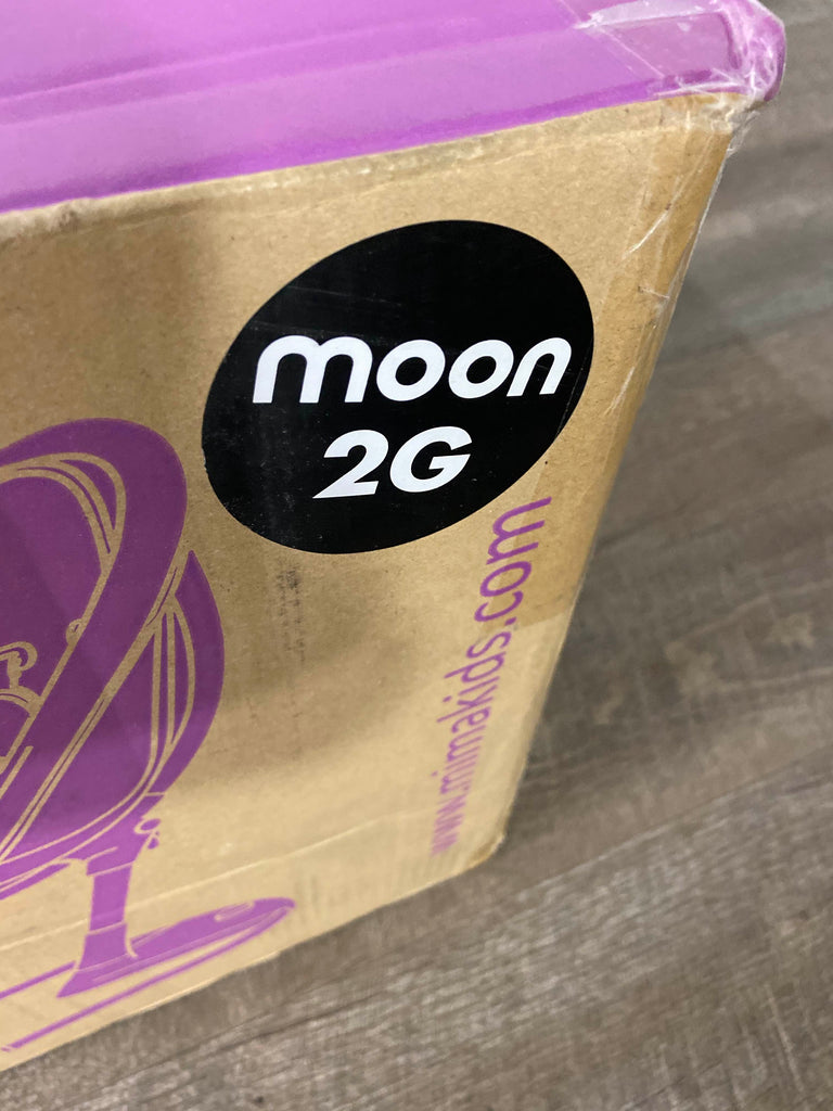 Mima Moon High Chair, 2G Champagne White Frame