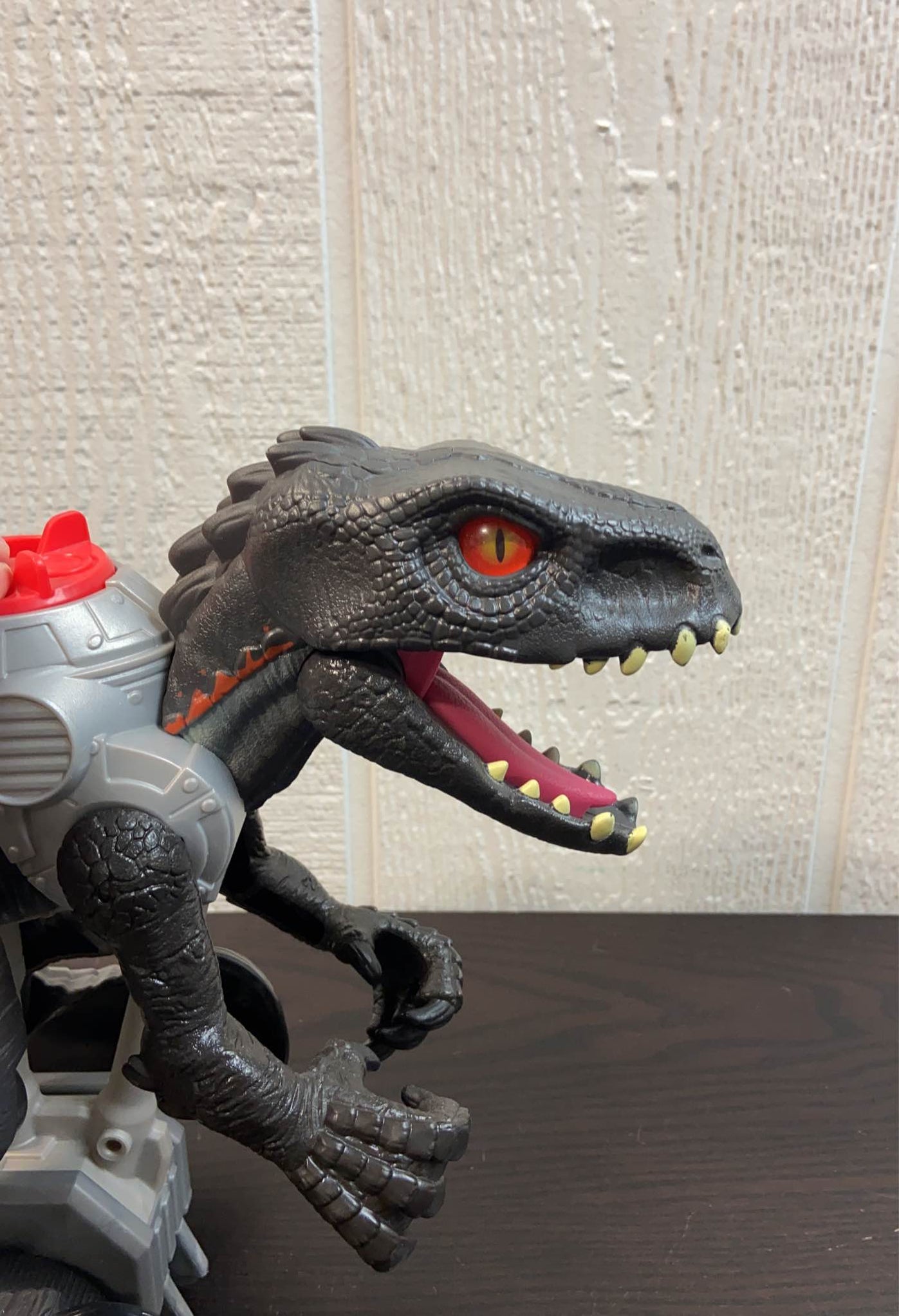 Fisher Price Imaginext Jurassic World Walking Indoraptor Motorized Din ...