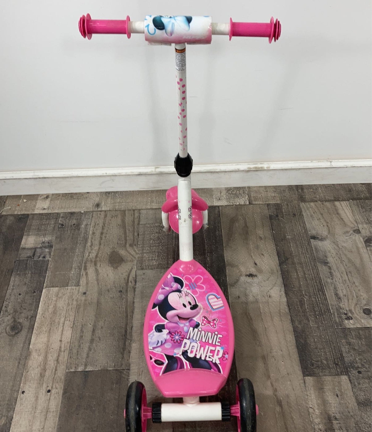 Huffy Disney Minnie Mouse Preschool 3-wheel Scooter — GoodBuy Gear