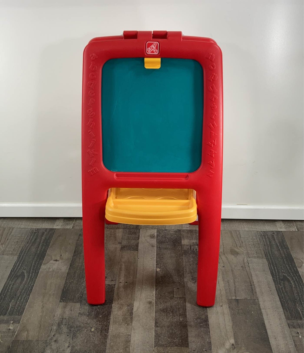 Step2 Easel — GoodBuy Gear