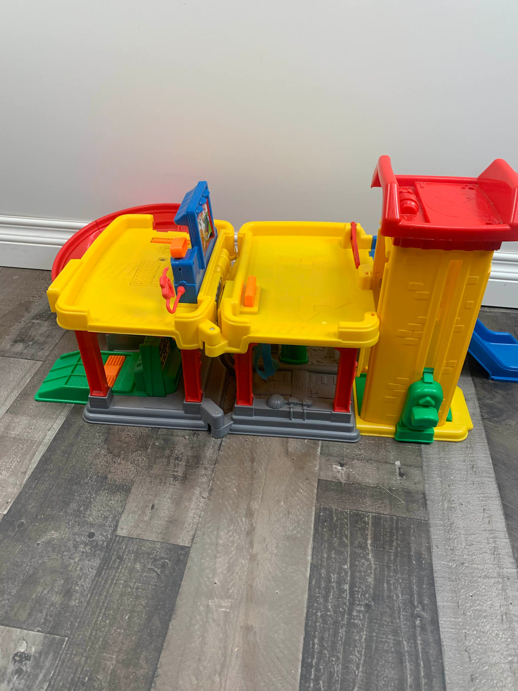 Fisher Price Little People Ramps Around Garage — GoodBuy Gear