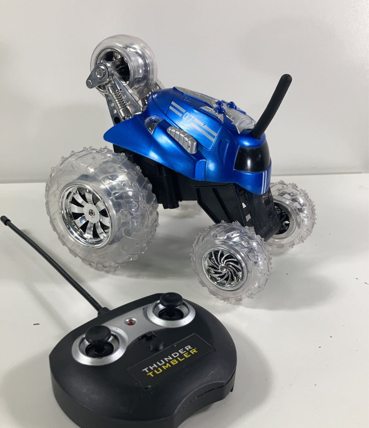 Sharper Image Thunder Tumbler RC Car — GoodBuy Gear