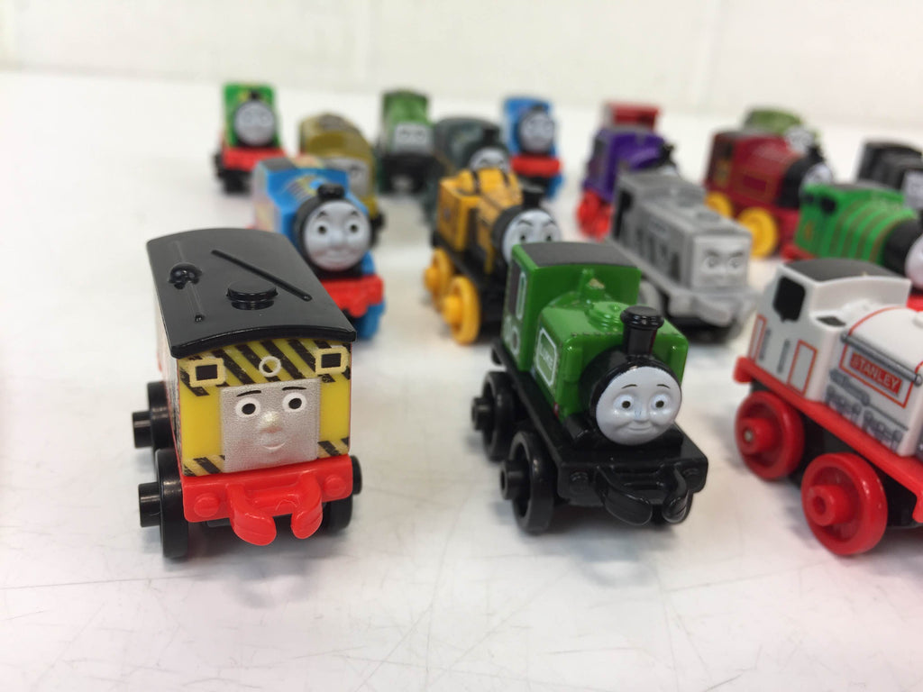 BUNDLE Thomas Mini Set, 20 Trains