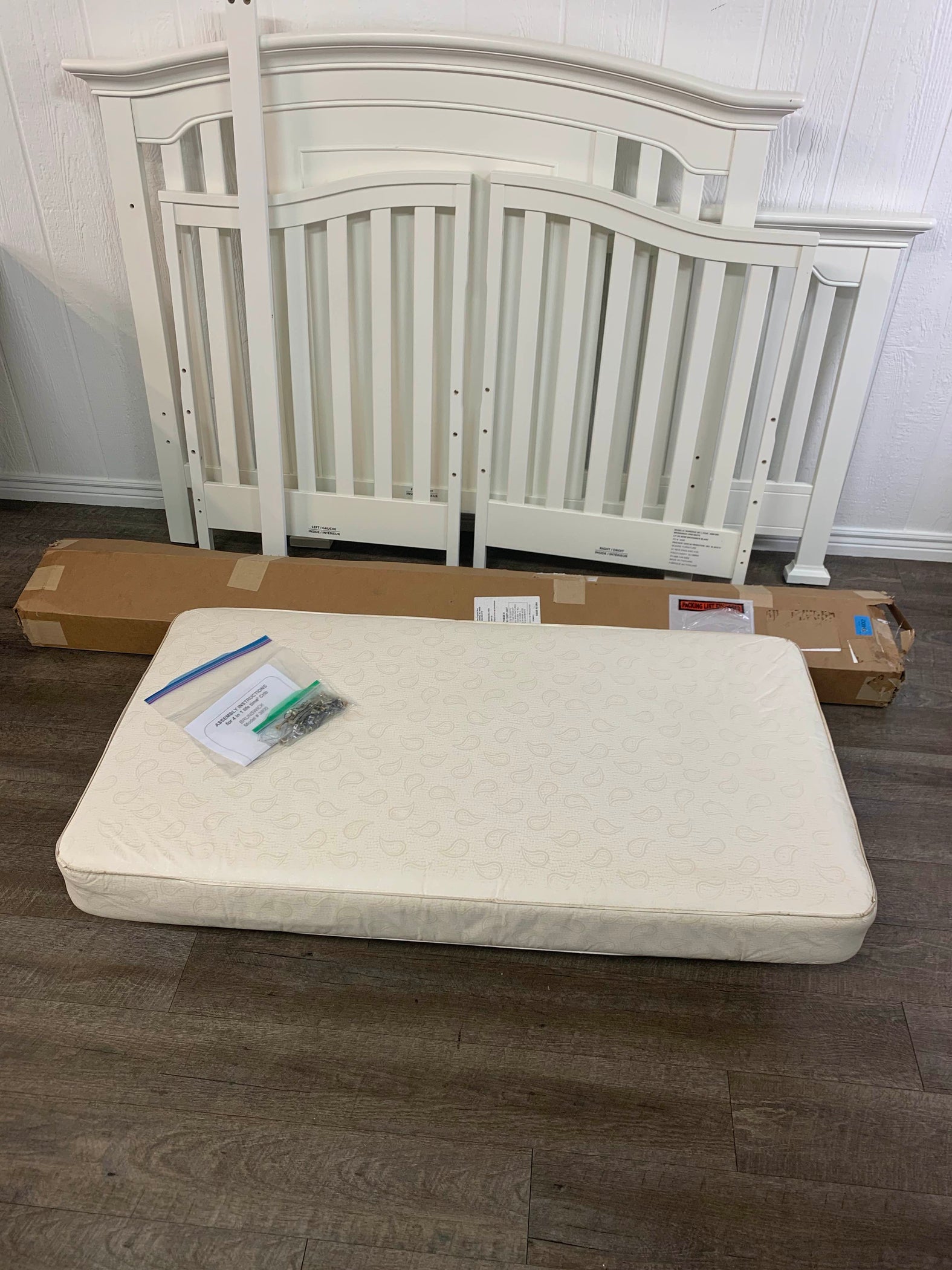 Munire Kingsley Brunswick 4-In-1 Convertible Crib, With Full Size Conv ...