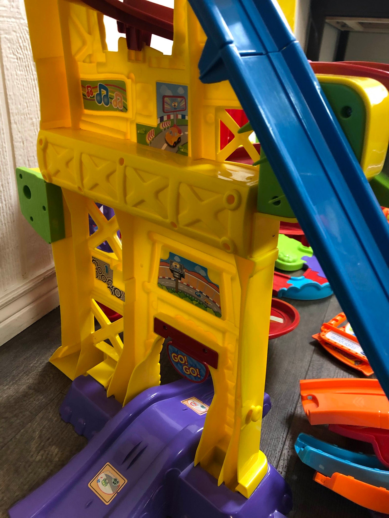 VTech Park & Learn Deluxe Garage — GoodBuy Gear