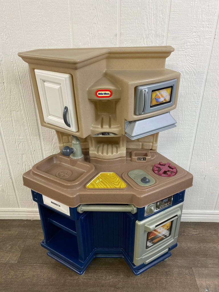 Little Tikes Super Chef Kitchen