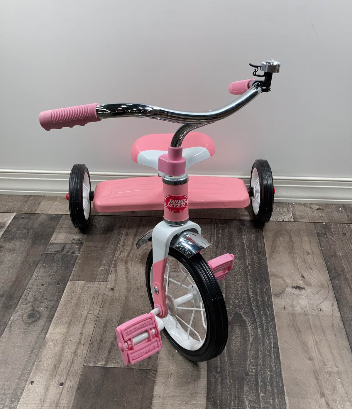 Radio Flyer Classic Tricycle, Pink, 10" — GoodBuy Gear
